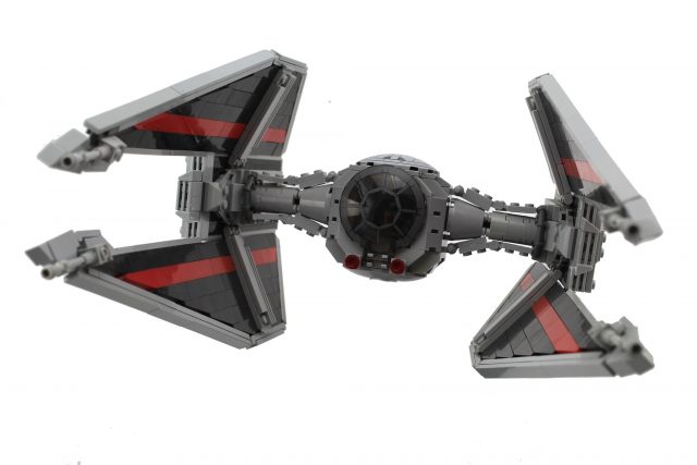 Saber Squadron leader swoops into battle - The Brothers Brick | The ...