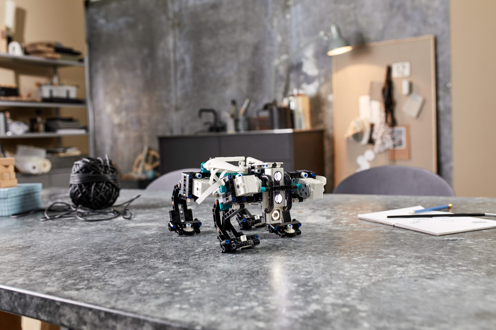 LEGO reveals new Mindstorms 51515 Robot Inventor, a 5-in-1 robotics and ...
