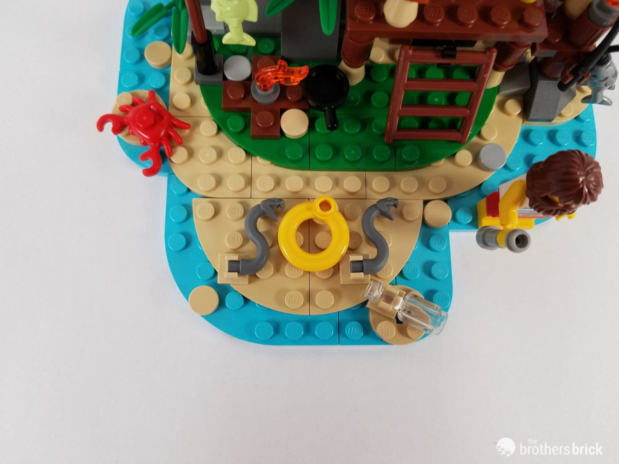 LEGO Ideas 40566: Ray the Castaway - A Marooned Gift with Purchase ...