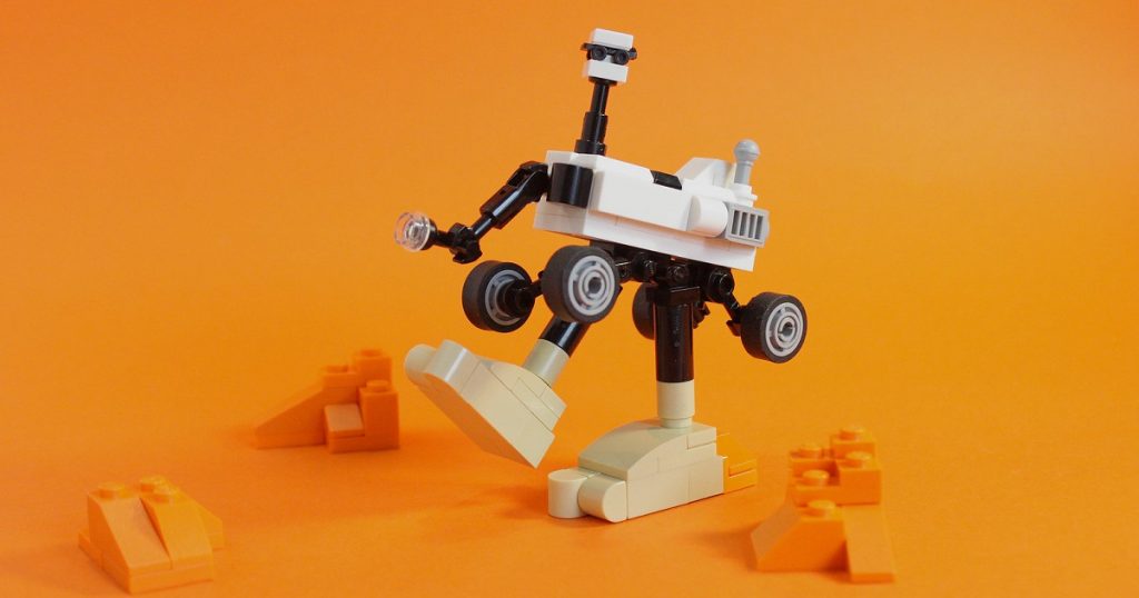 Louis Barbedor - Walking rover - The Brothers Brick | The Brothers Brick