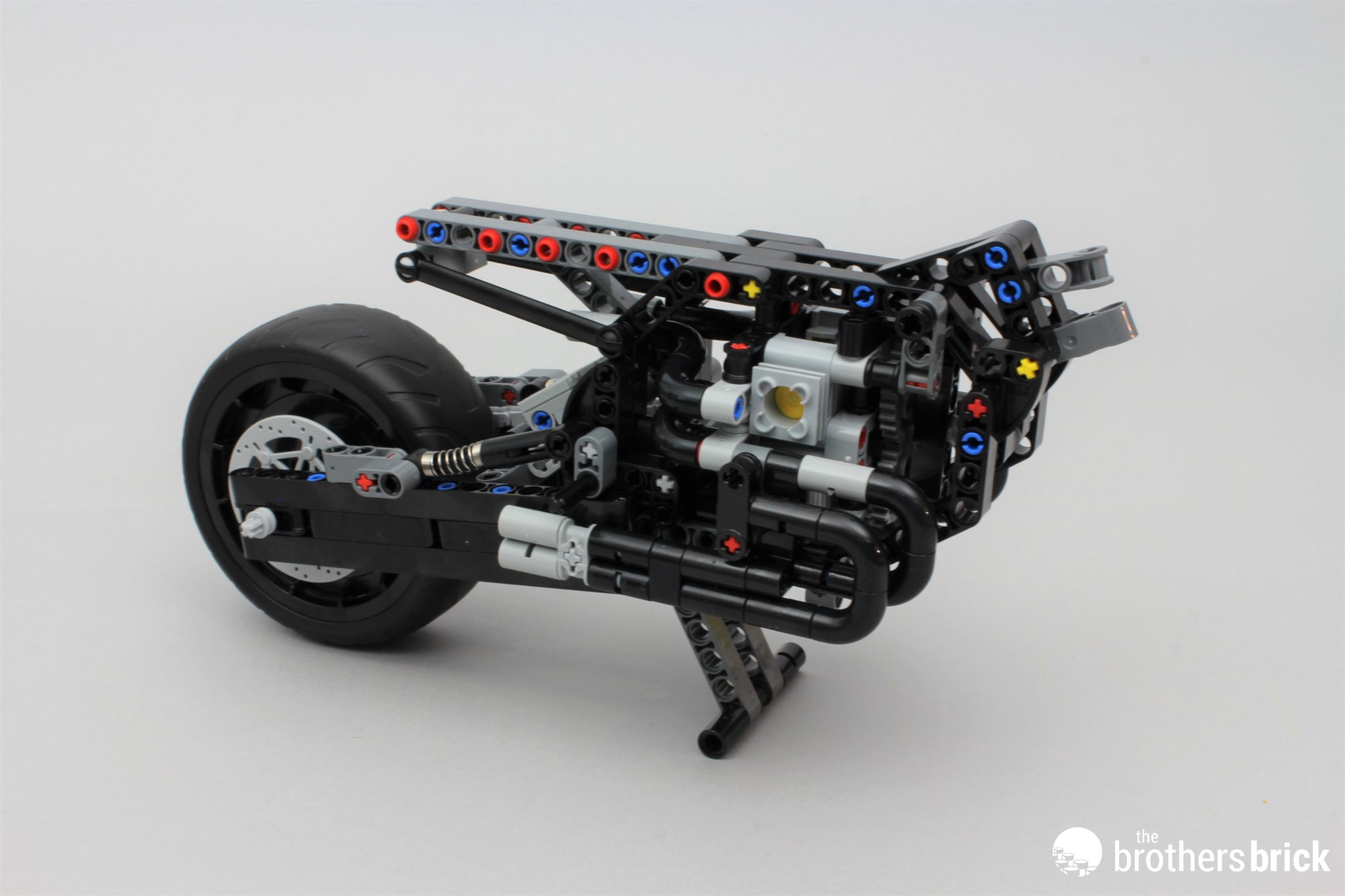 LEGO Technic 42155 The Batman Batcycle [Review] - The Brothers Brick ...