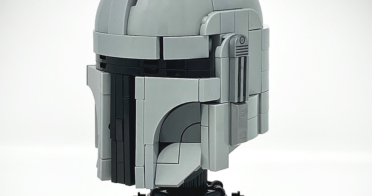 Get back into The Mandalorian with this LEGO beskar bowler - The ...