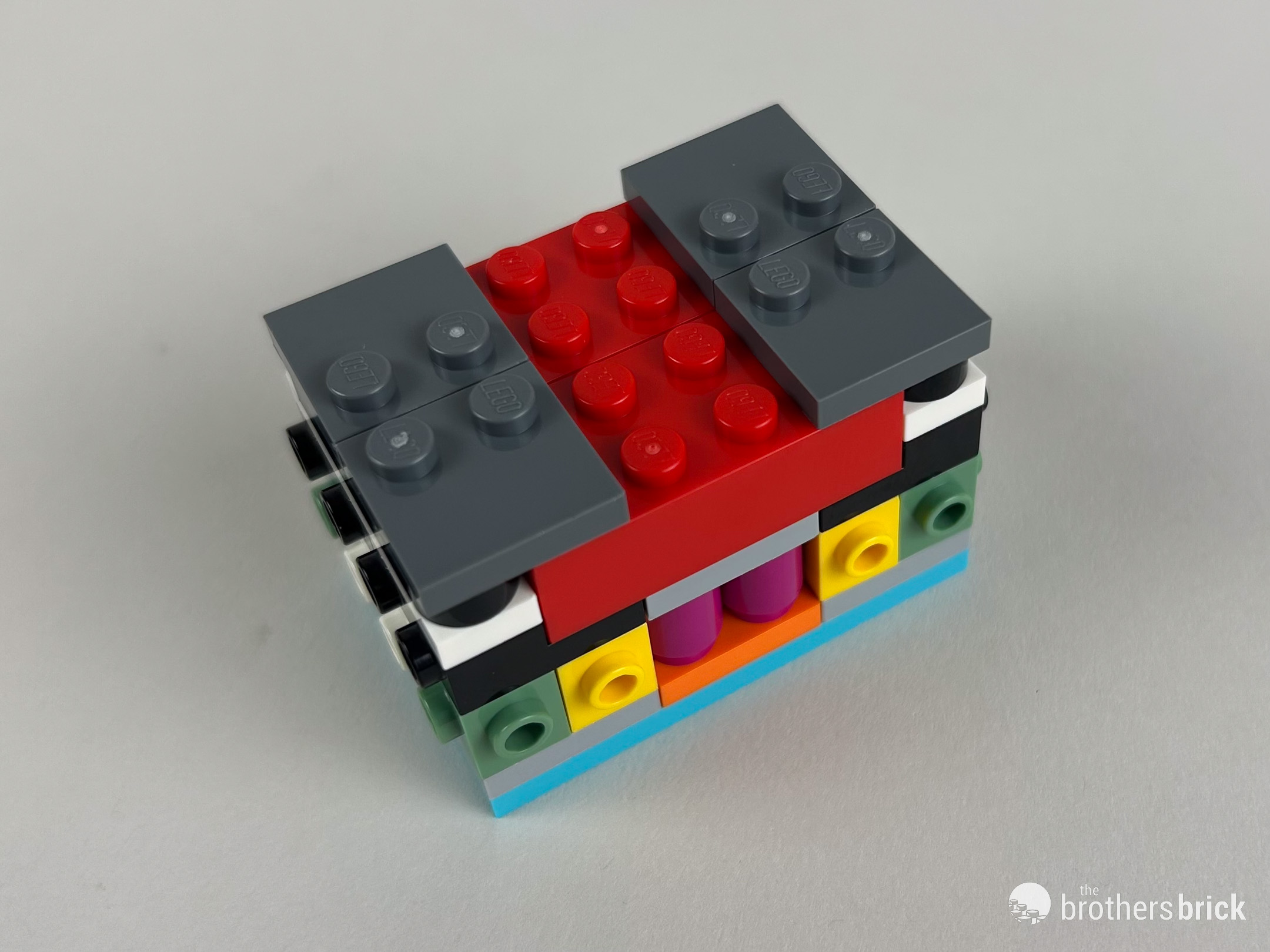 LEGO Creator 31165 - Wild Animals - TBB Review - PNDA-33 - The Brothers ...
