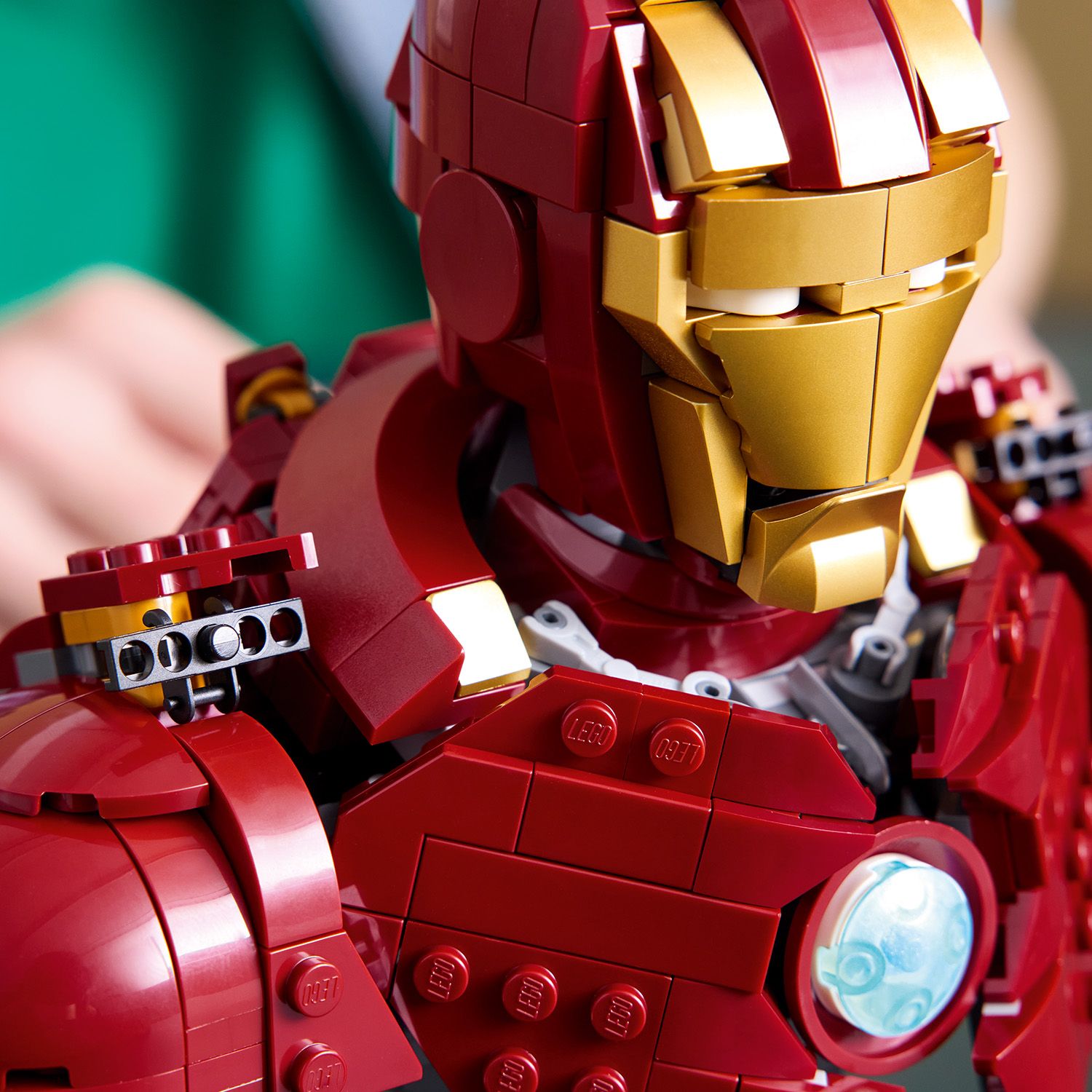 LEGO announces new Marvel Mini Bust line with Iron Man and Iron Spider ...