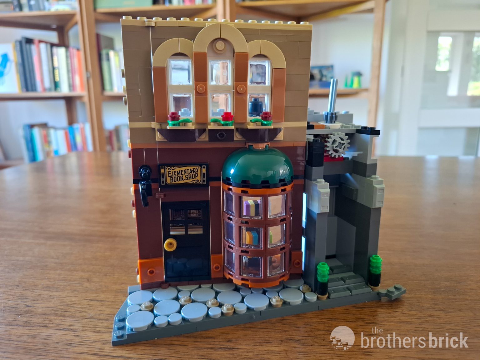 LEGO Icons 10351 Sherlock Holmes: Book Nook - A study in plastic ...