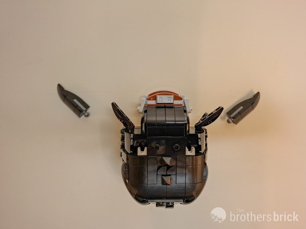 LEGO Icons 10375 How to Train Your Dragon: Toothless - Big smiles, no ...