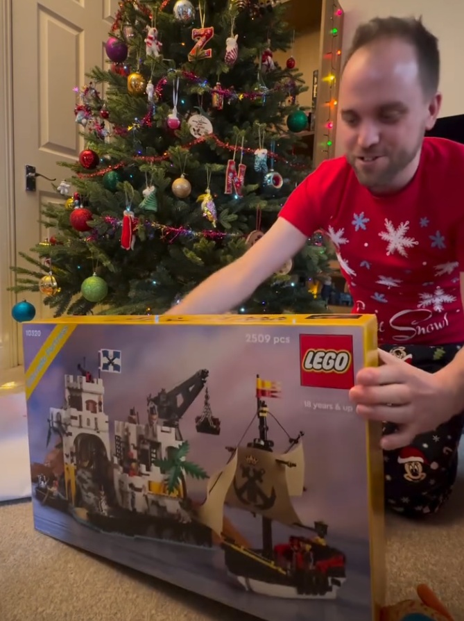 Talking Love, LEGO, and Building with Pride with Two Gay AFOLs ...