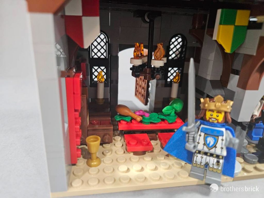 LEGO Creator 3-in-1 31168 Medieval Horse Knight Castle: A kingdom of ...