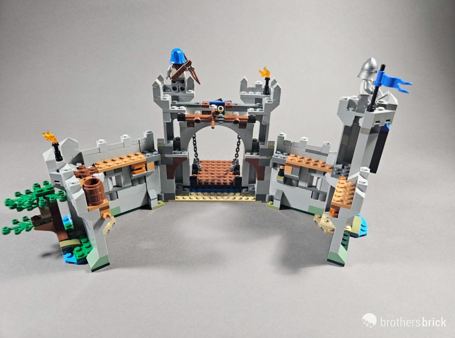 LEGO Creator 3-in-1 31168 Medieval Horse Knight Castle: A kingdom of ...