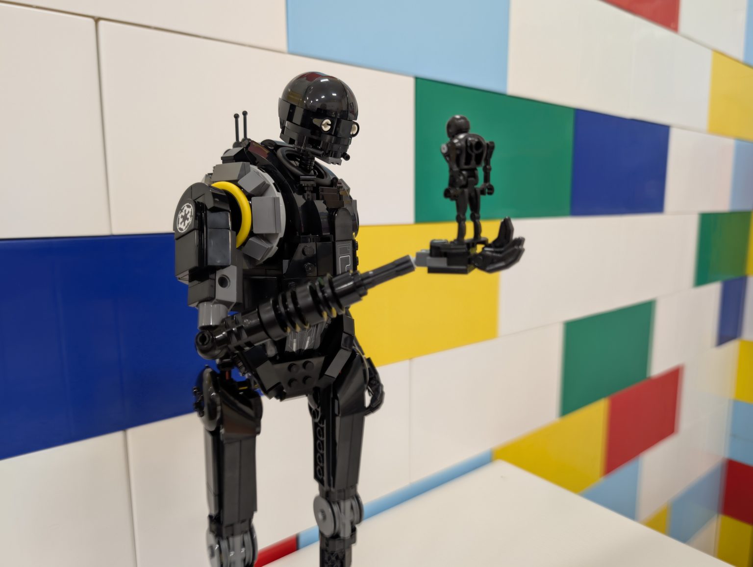 LEGO Star Wars 75434 K-2SO Security Droid - Good enough to parade ...
