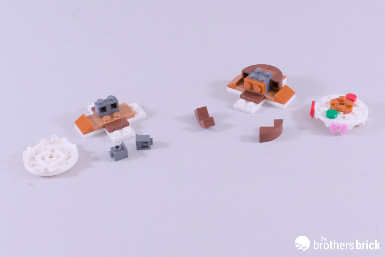 LEGO Star Wars 40806 Gingerbread AT-AT: a sweet deal for Life Day ...