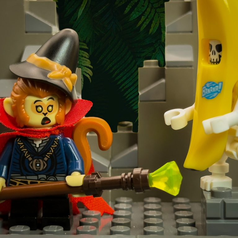 Making magic with mind-bending custom minfigs [Minifig Monday] - The ...