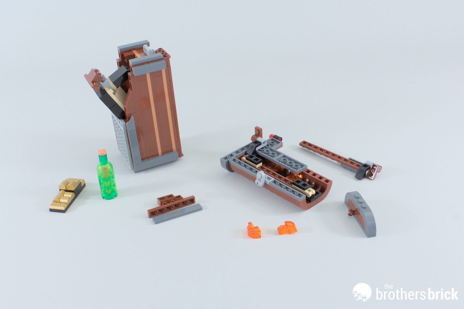 LEGO Icons 10366 Tropical Aquarium: deep-dive into the world of re ...