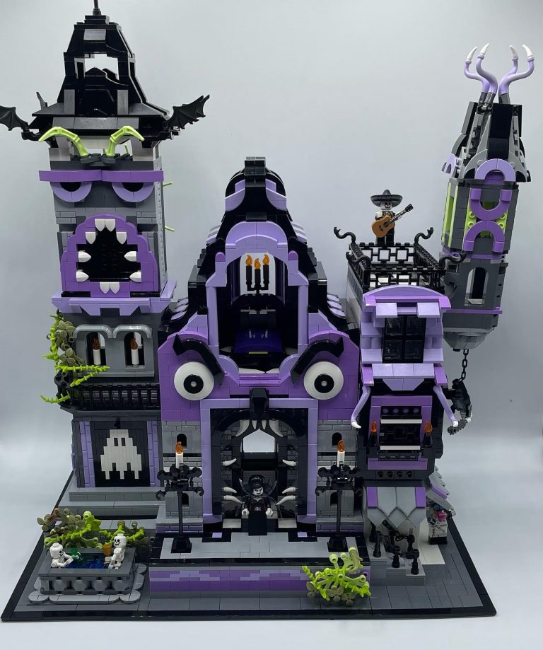 LEGO Haunted Houses of all sizes to usher in Halloween Week - The ...
