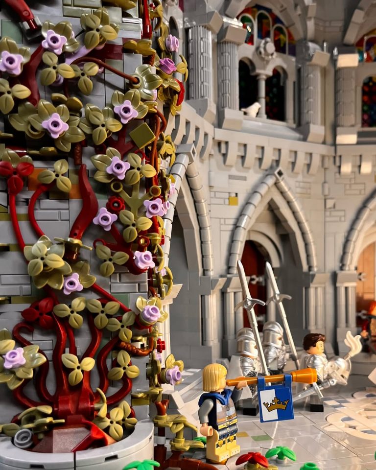 This king's coronation is a crowning achievement in LEGO castle ...