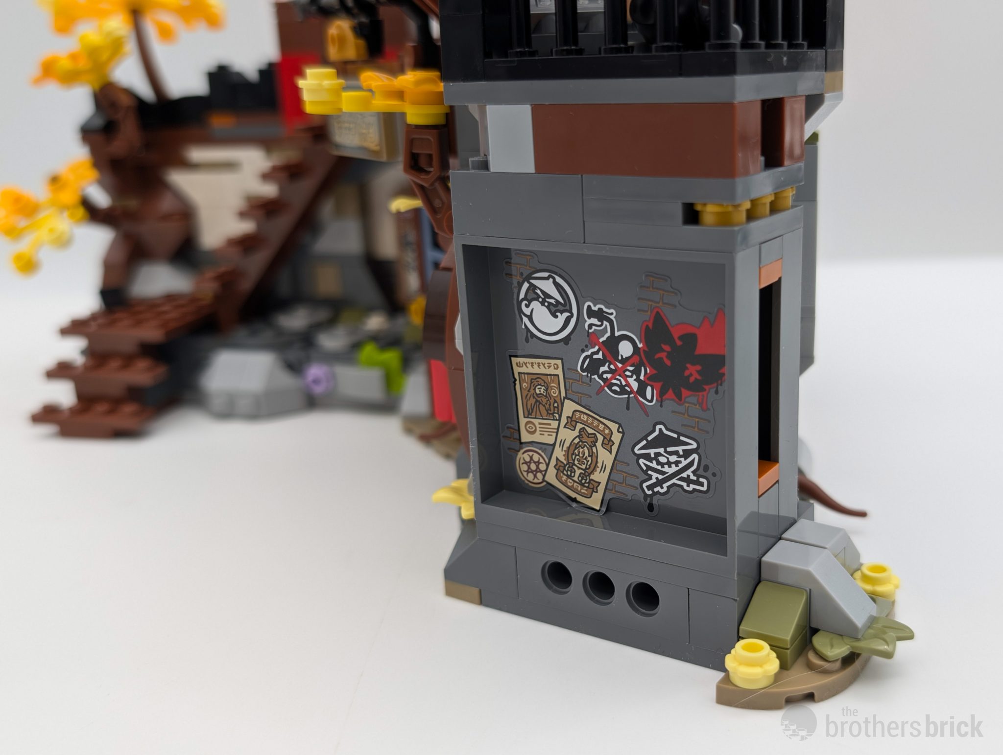 LEGO Ninjago 71861 The Old Town 15th Anniversary: black frogs, stickers ...