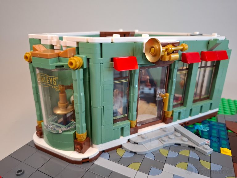 LEGO Icons Modular 11371 Shopping Street: This one's for the geometry ...