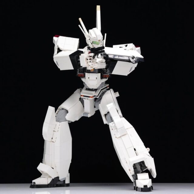 Moko's Patlabor replica is LEGO mecha perfection - The Brothers Brick ...